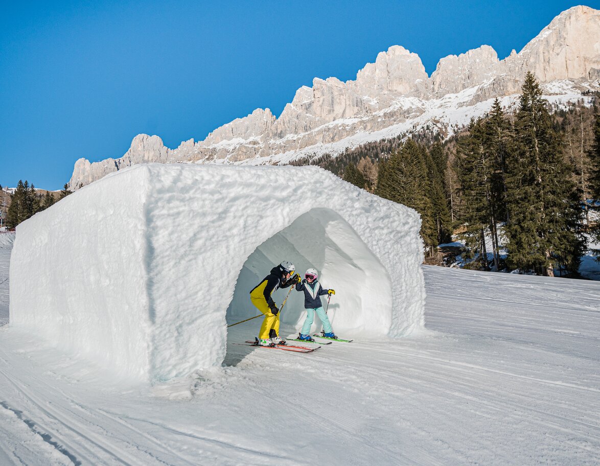 L’area sciistica Carezza ai piedi del Catinaccio nelle Dolomiti